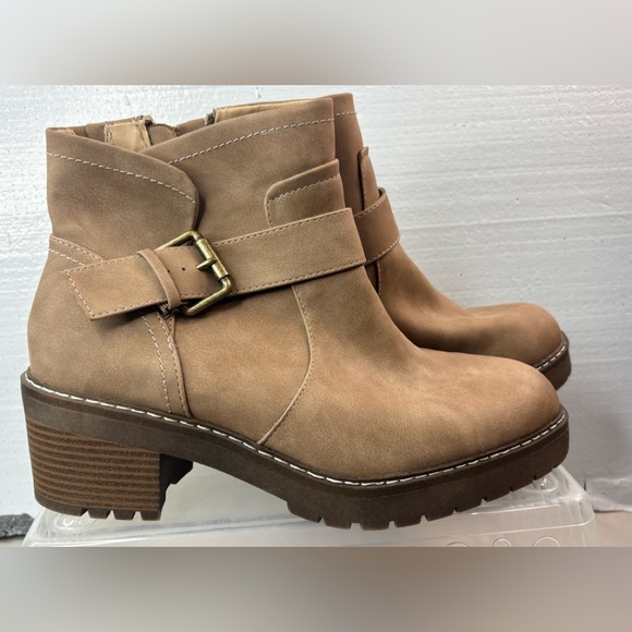 torrid | Shoes | Torrid 1ww Wide Chunky Platform Tan Strap Buckle Zip ...